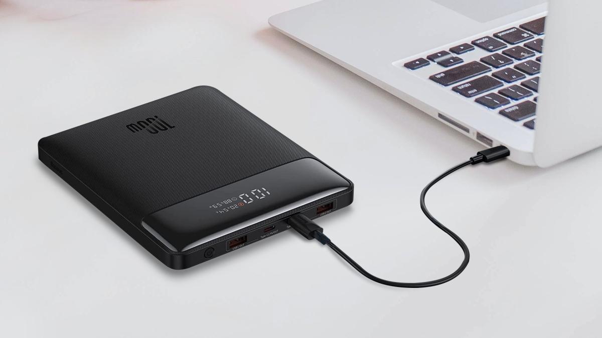 Лучшие Power Bank для ноутбука в 2025: рейтинг мощных моделей с быстрой ...